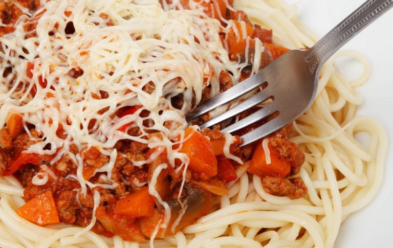 How To Reheat Spaghetti Bolognese? | Food Readme